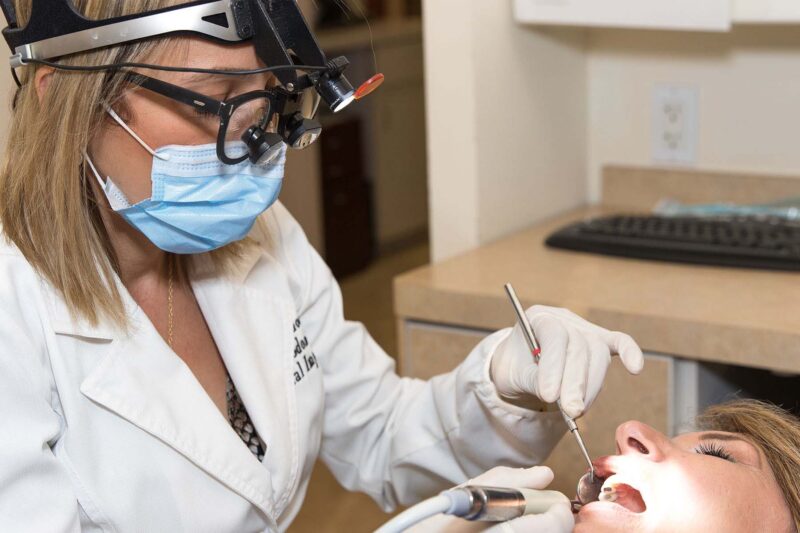 A Complete Guide to Dental Implants Removal and Replacement